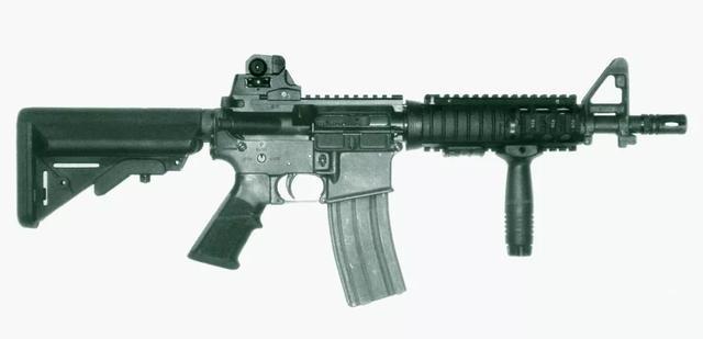 美国M4A1有多强？一旦实施魔改，近战能力将再度提升数倍